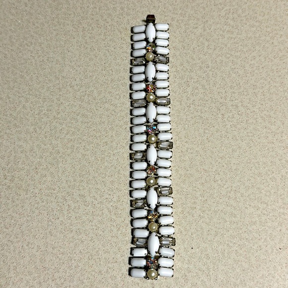 Kramer of NY | Jewelry | Vintage Kramer Of Ny Silver Tone Milk Glass ...